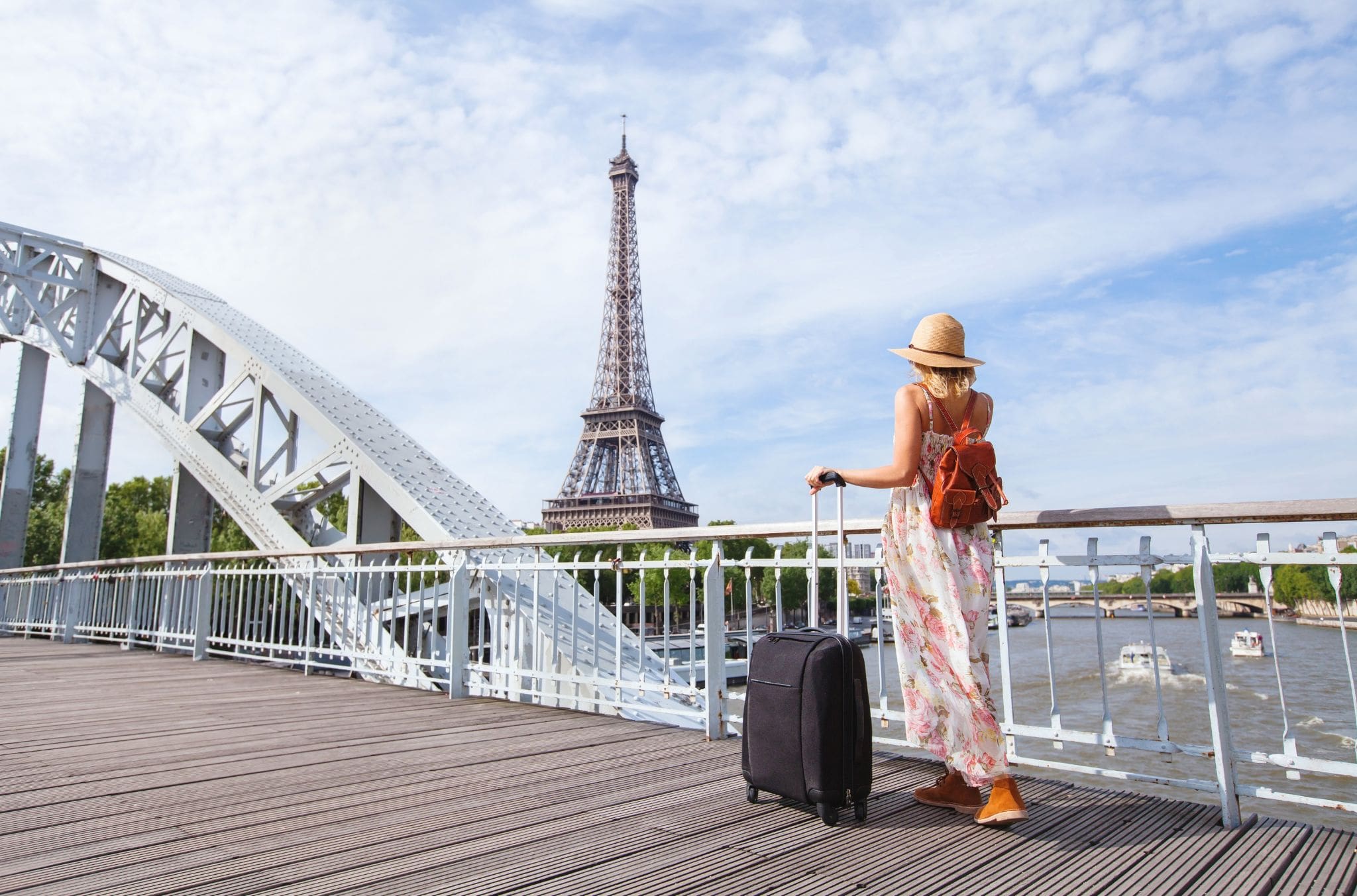 What Not to Wear in Paris and How To Not Act Like a Tourist