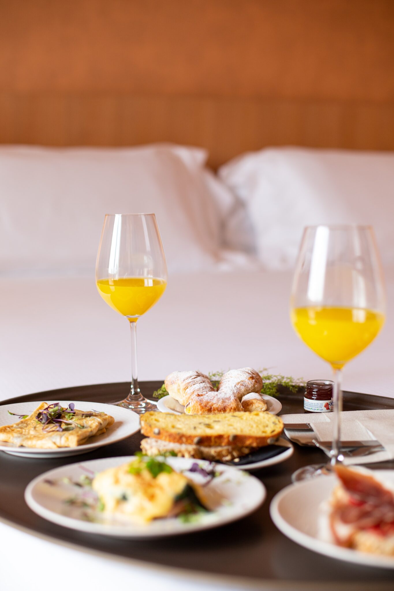 How to Plan A Honeymoon: Your Step-by-Step Checklist
