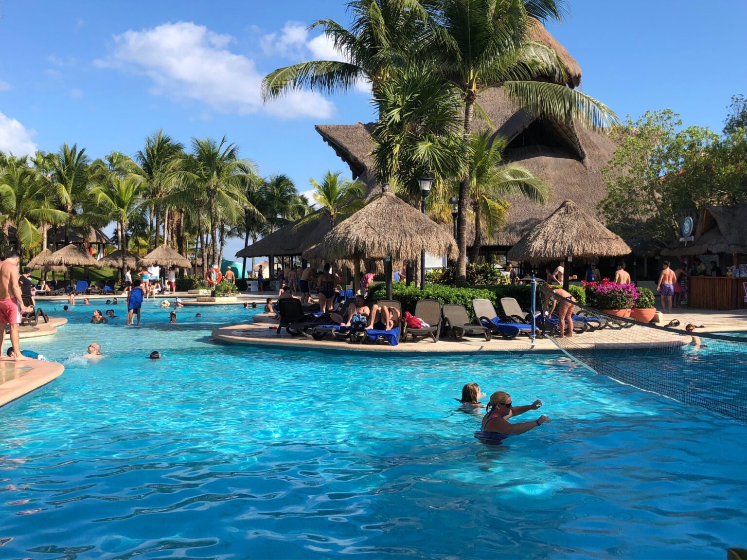 Sandos Playacar: One Affordable Option for a Beach Wedding in Playa del ...